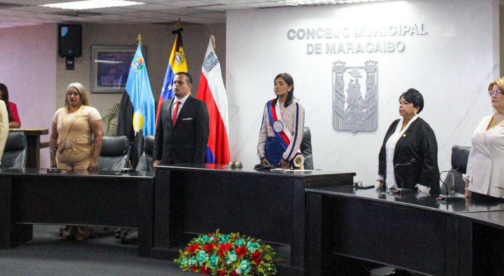 Desiree Fernández asumió la presidencia del Concejo Municipal de ...
